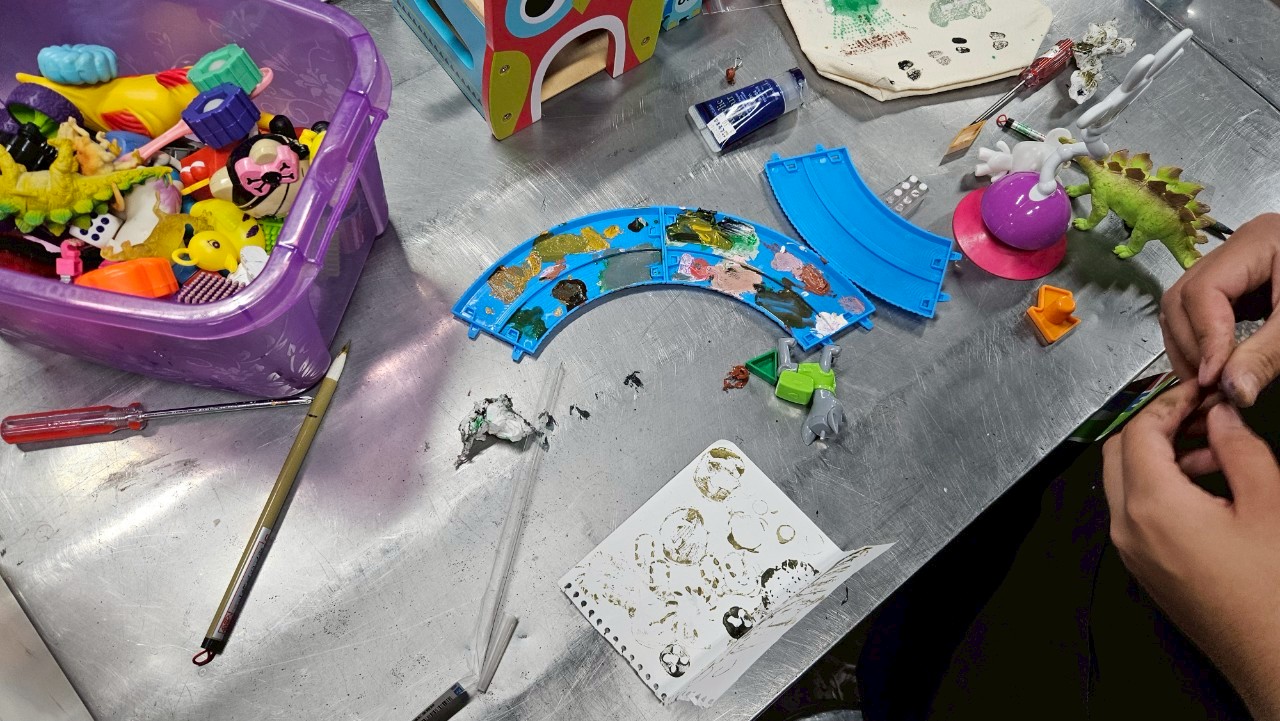 蹲點日誌 - 彰化市台灣玩具圖書館協會[Formosa玩具基地] - Day8｜在說明書之外 | 蹲點台灣